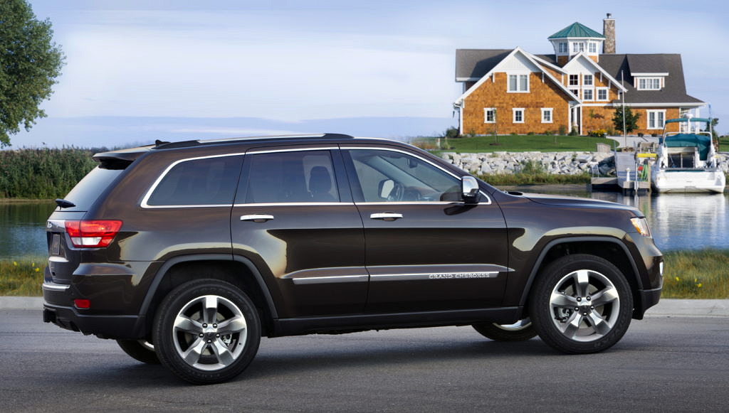 Jeep Grand Cherokee, Liberty get Premium Editions